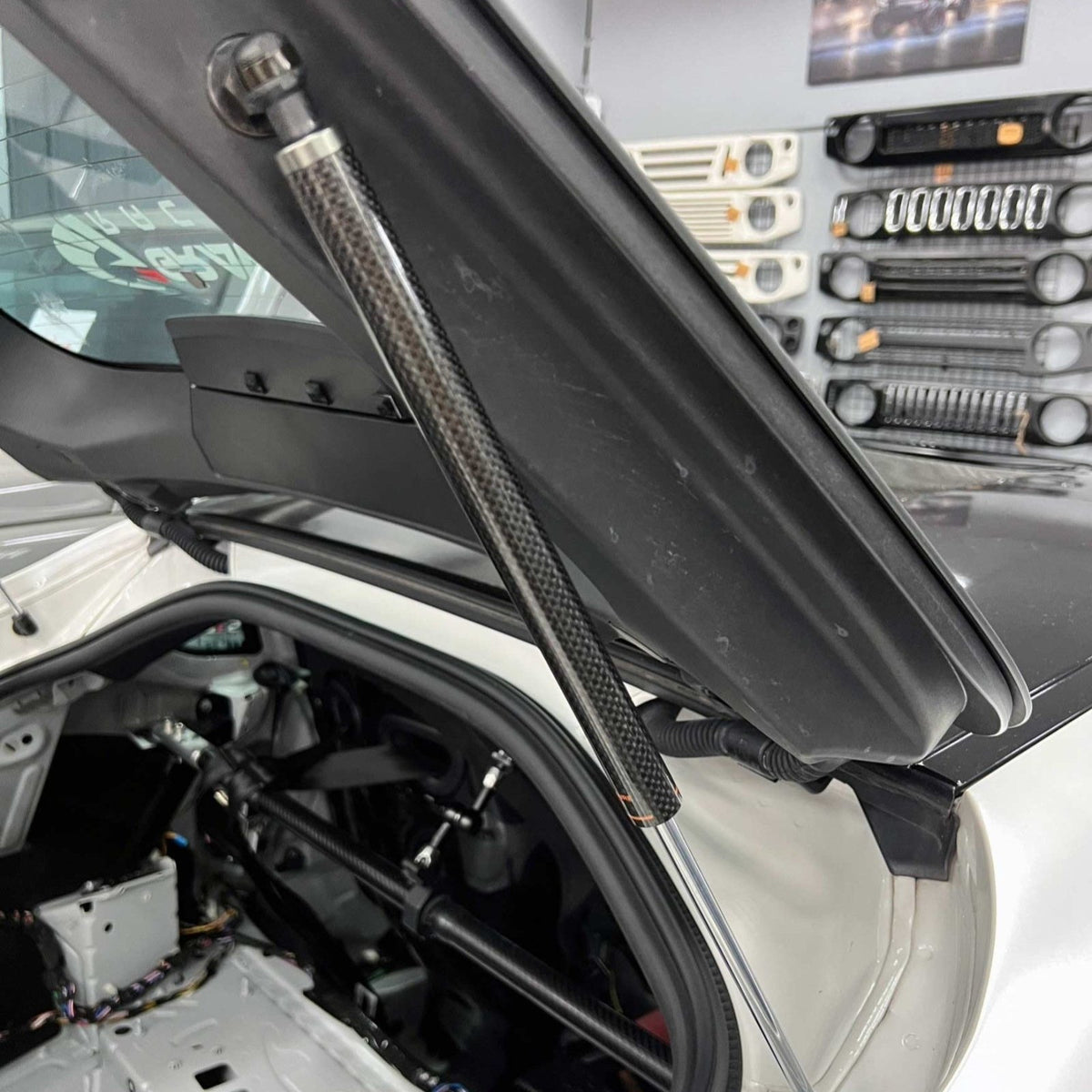 Rexpeed Carbon Fiber Rear Trunk Gas Strut Dampers MK5 Supra – JD ...